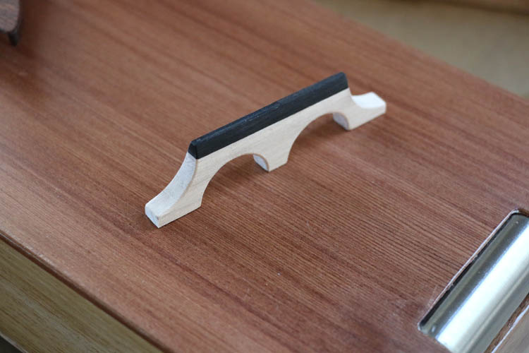 Blackwater River Guitars - Methods - Making a Floating Bridge