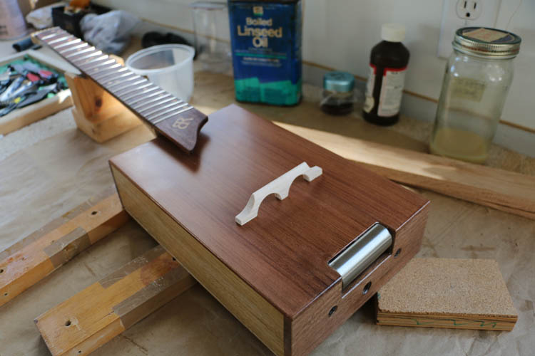 Blackwater River Guitars - Methods - Making a Floating Bridge